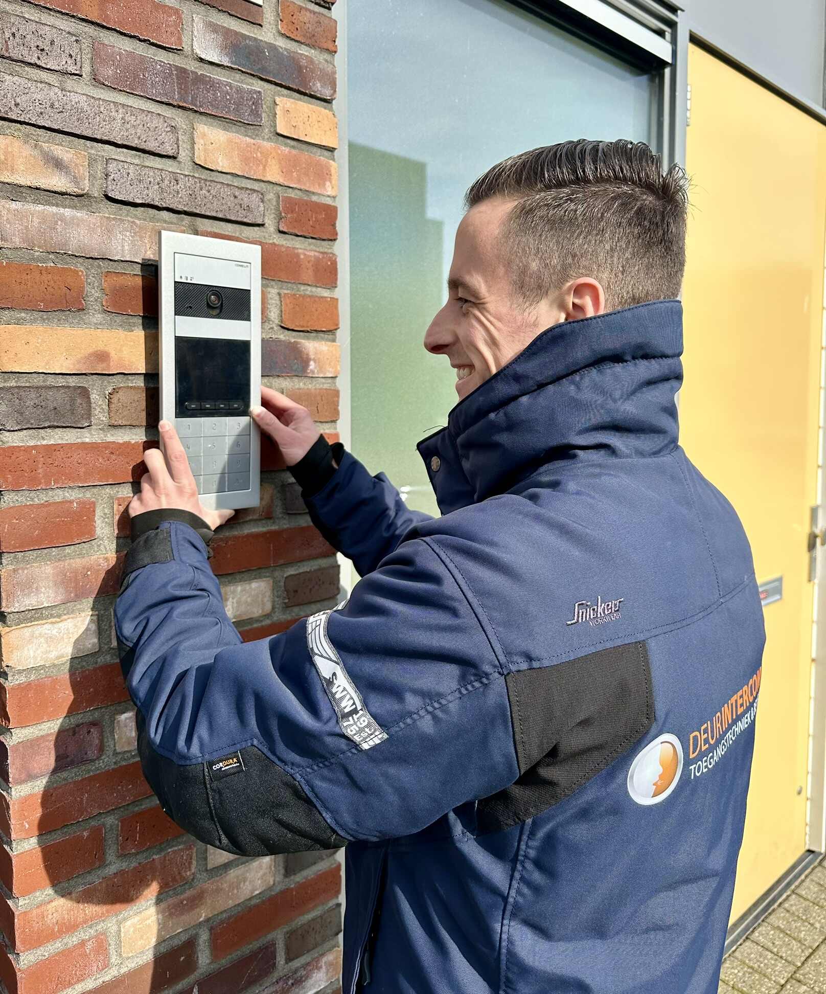 Comelit ULTRA deurbelpaneel: Alles wat je moet weten. - Deurintercom B.V.